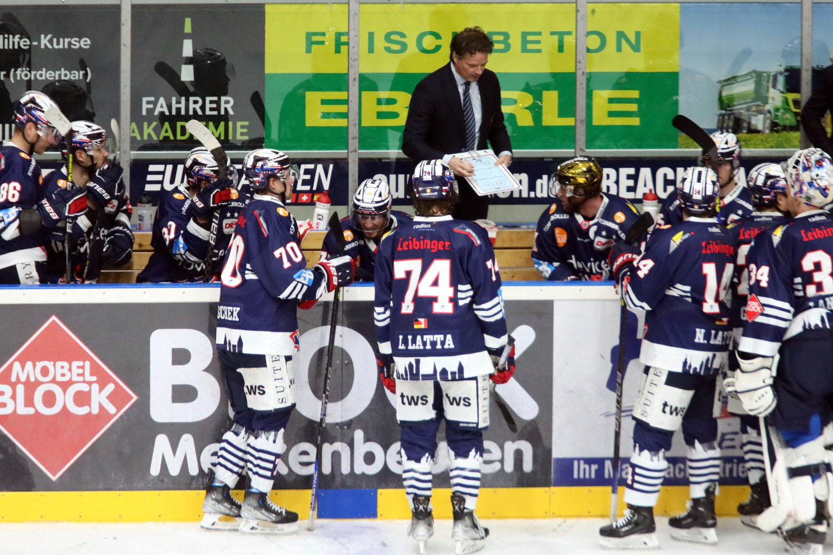 TOWERSTARS EMPFANGEN STARKEN ESV KAUFBEUREN - Towerstars