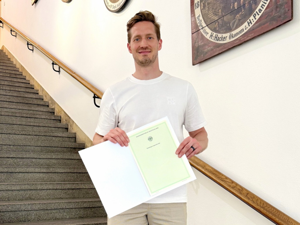 ROBBIE CZARNIK IST JETZT DEUTSCHER STAATSBÜRGER - Towerstars